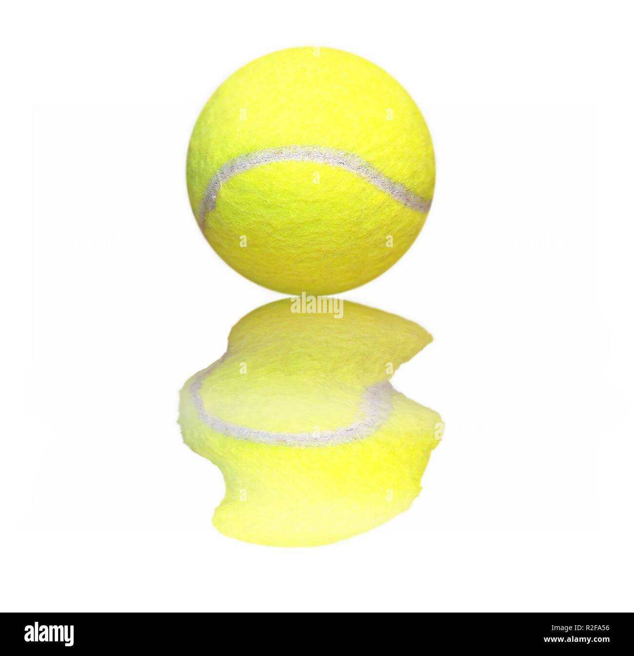 Tennis ball bouncing Cut Out Stock Images & Pictures - Alamy