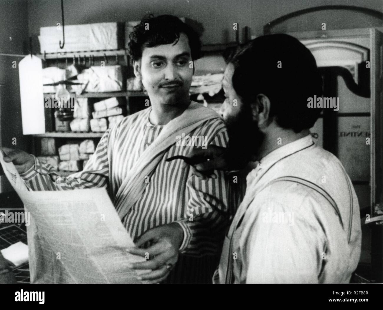 Charulata Year : 1964 - India Director : Satyajit Ray Soumitra ...