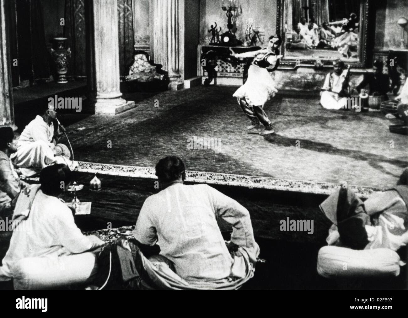 Jalsaghar The Music Room Year: 1958 India Director: Satyajit Ray Sardar ...