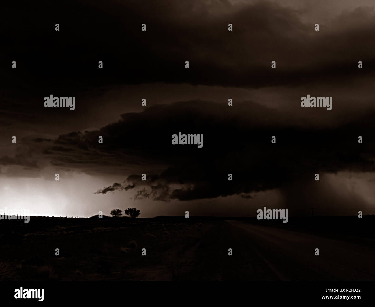 Scary sky hi-res stock photography and images - Alamy