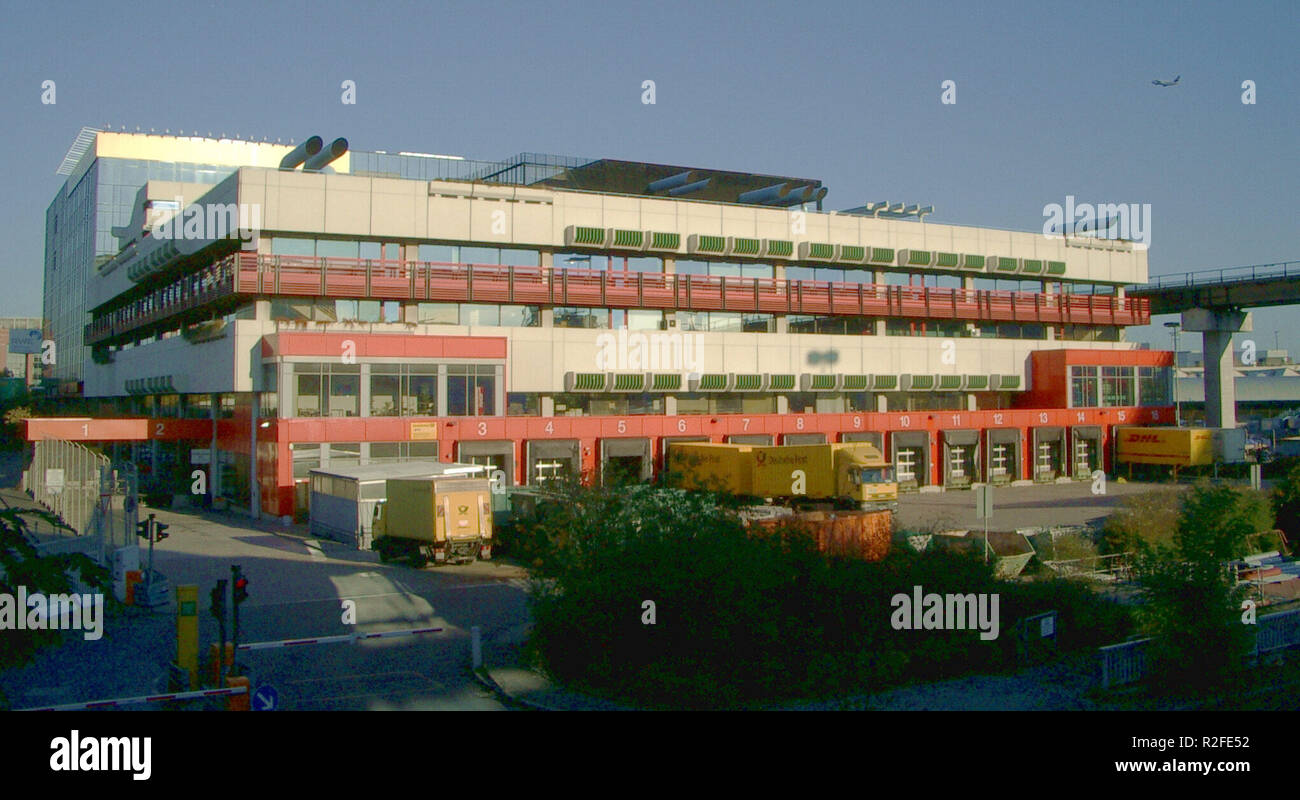post hub frankfurt airport Stock Photo - Alamy