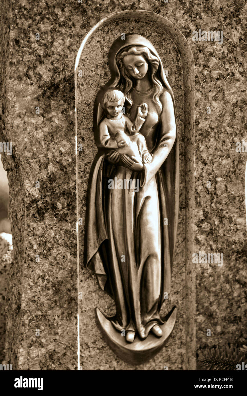 maria with child Stock Photo - Alamy