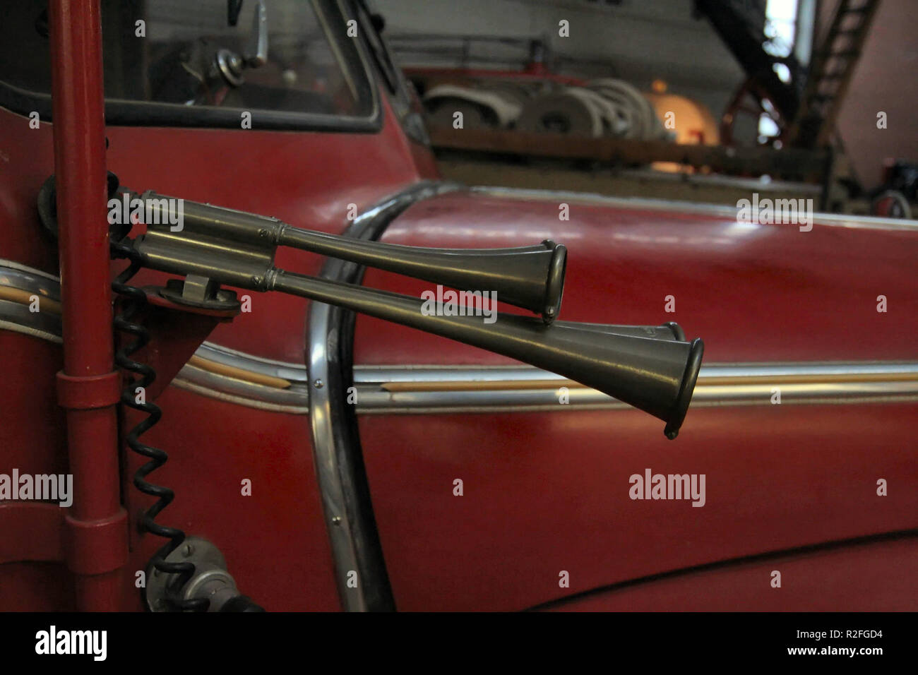 Fire engine horn hi-res stock photography and images - Alamy