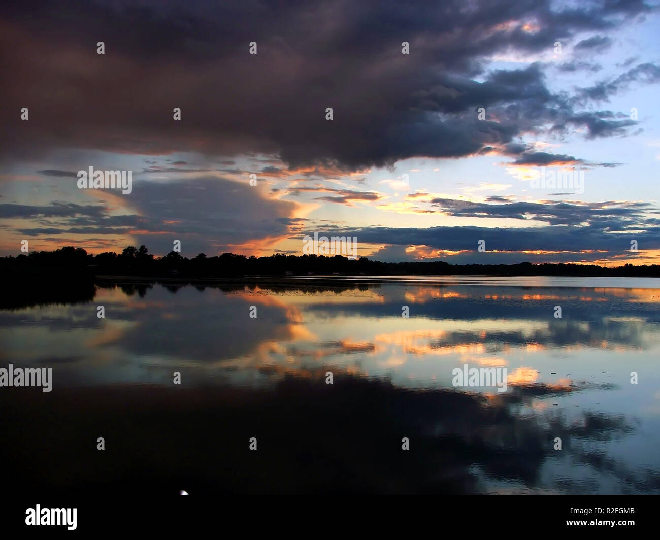 Mega storm hi-res stock photography and images - Alamy