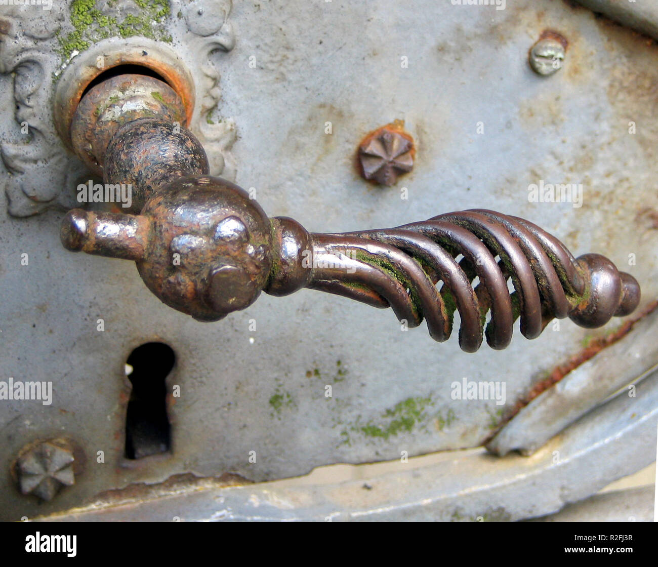 old and rusty Stock Photo - Alamy