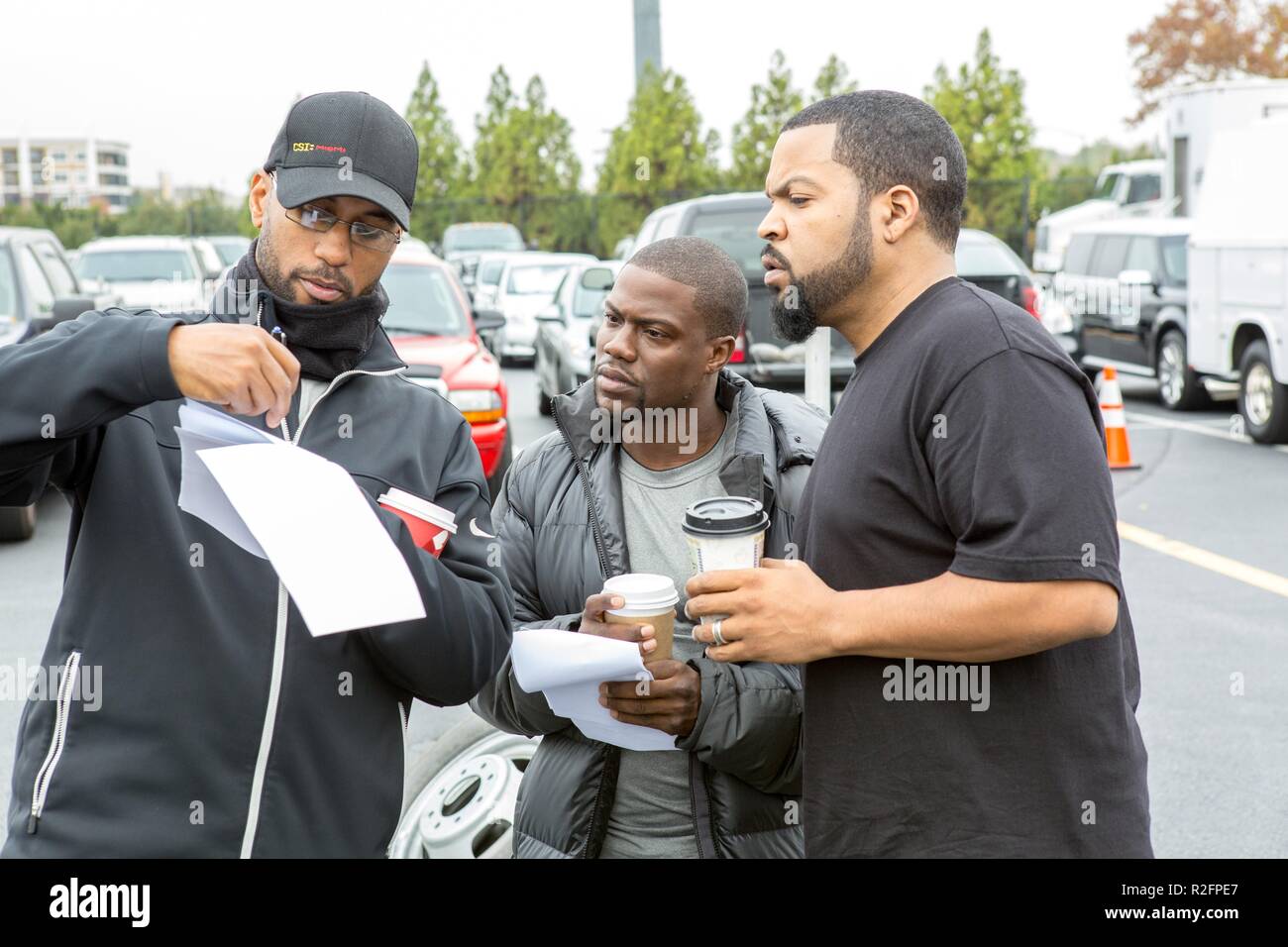 Ice cube shooting picture hi-res stock photography and images - Alamy