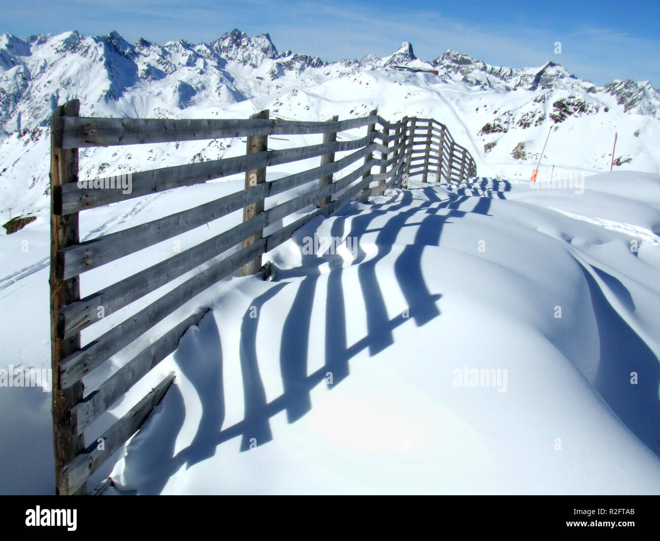 Ski board fence hi-res stock photography and images - Alamy