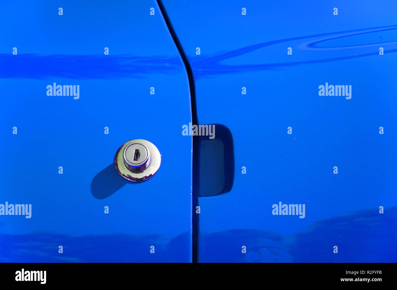 blue car door Stock Photo - Alamy