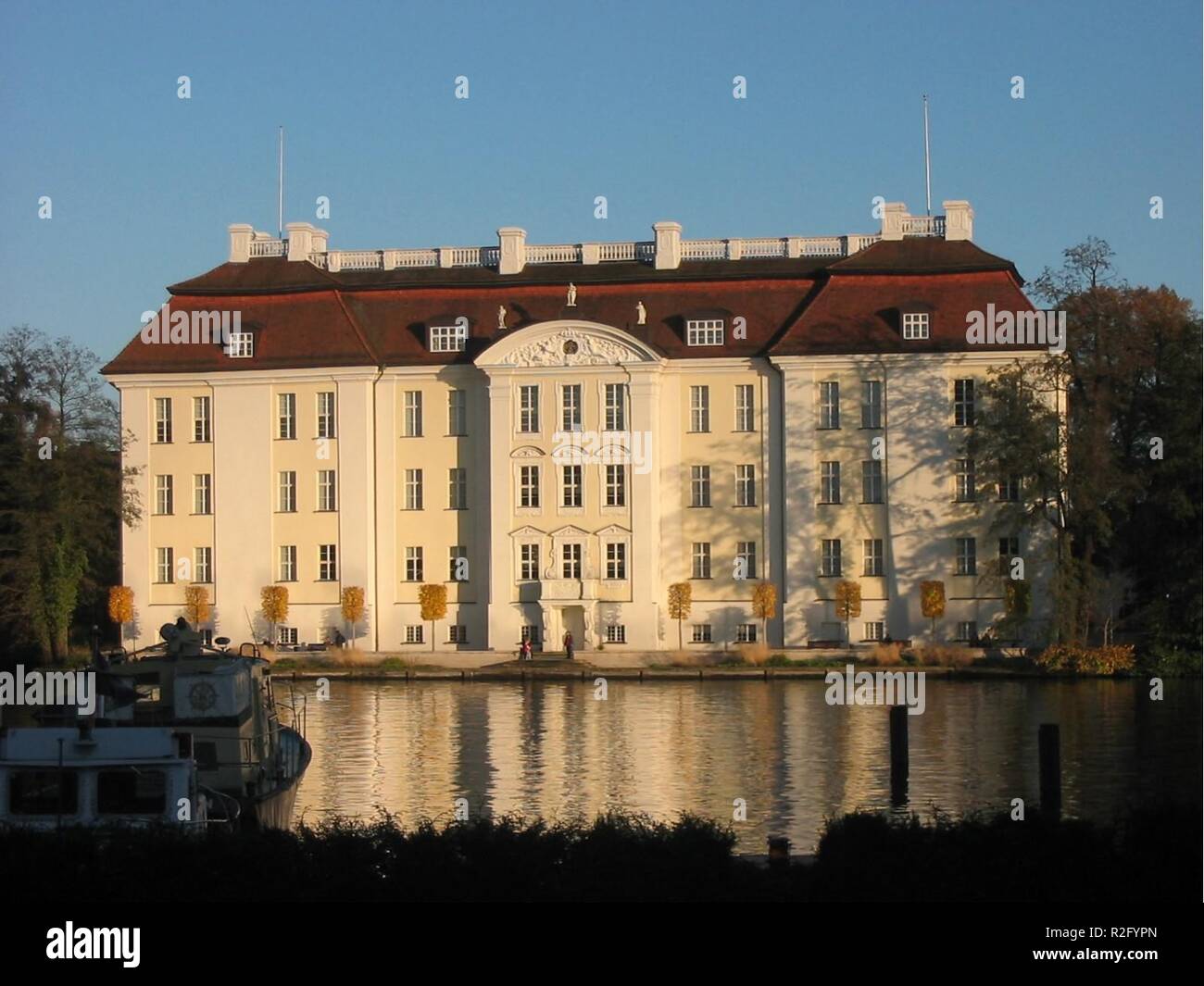 Ndischer High Resolution Stock Photography and Images - Alamy