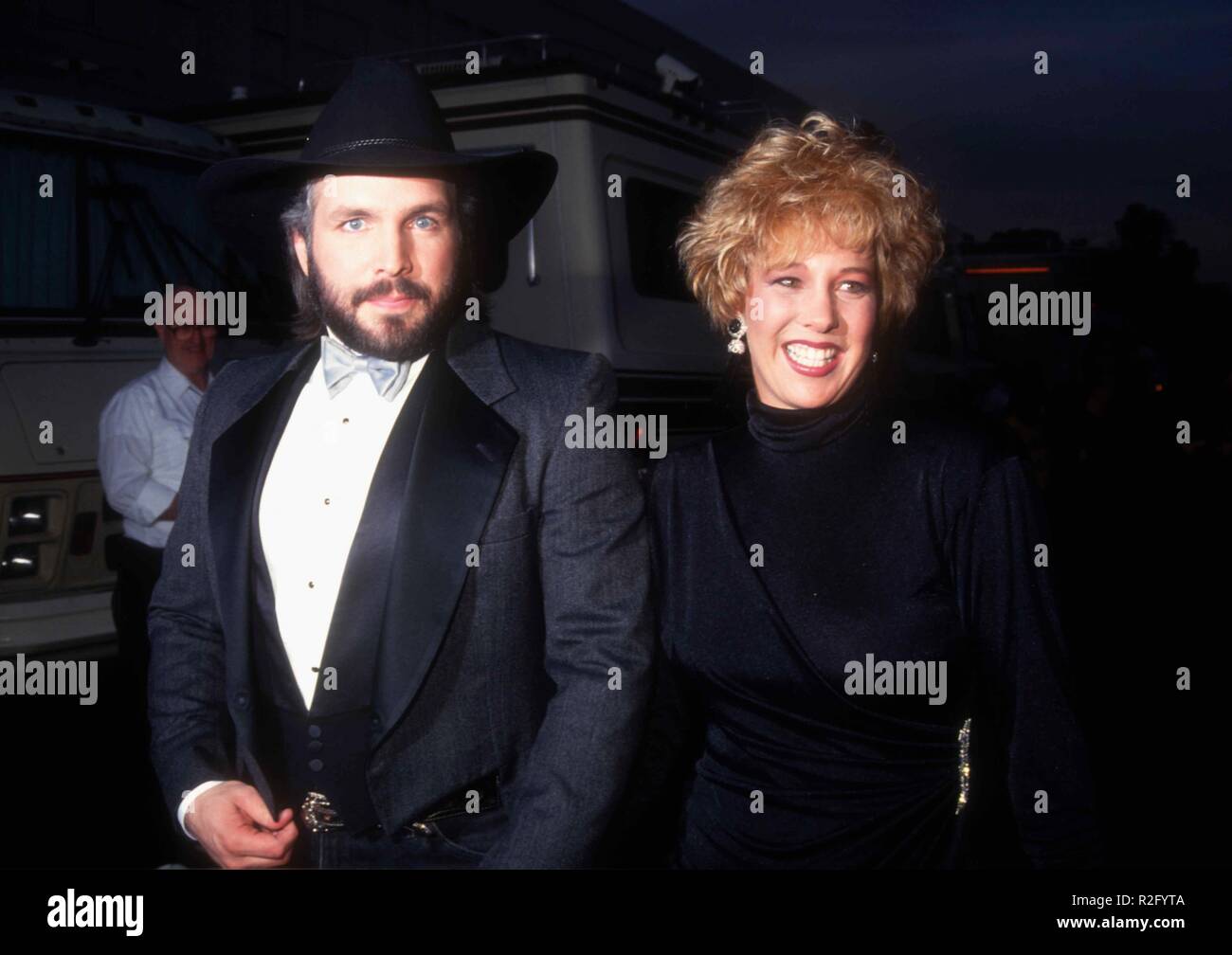 LOS ANGELES, CA - JANUARY 25: Singer Garth Brooks and wife Sandy Mahl ...