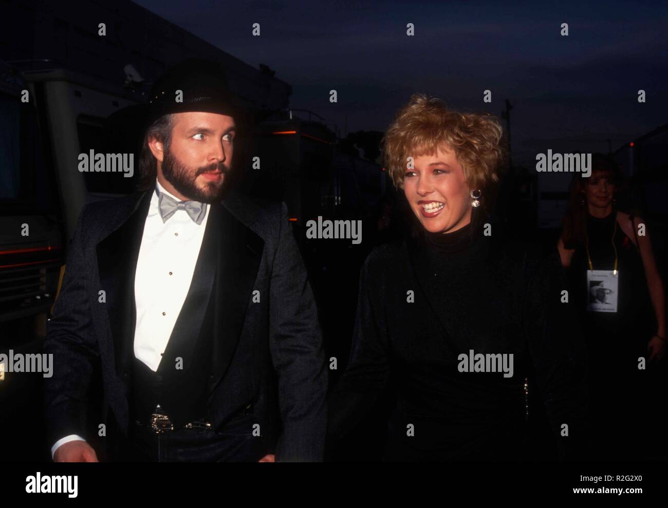 LOS ANGELES, CA - JANUARY 25: Singer Garth Brooks and wife Sandy Mahl ...