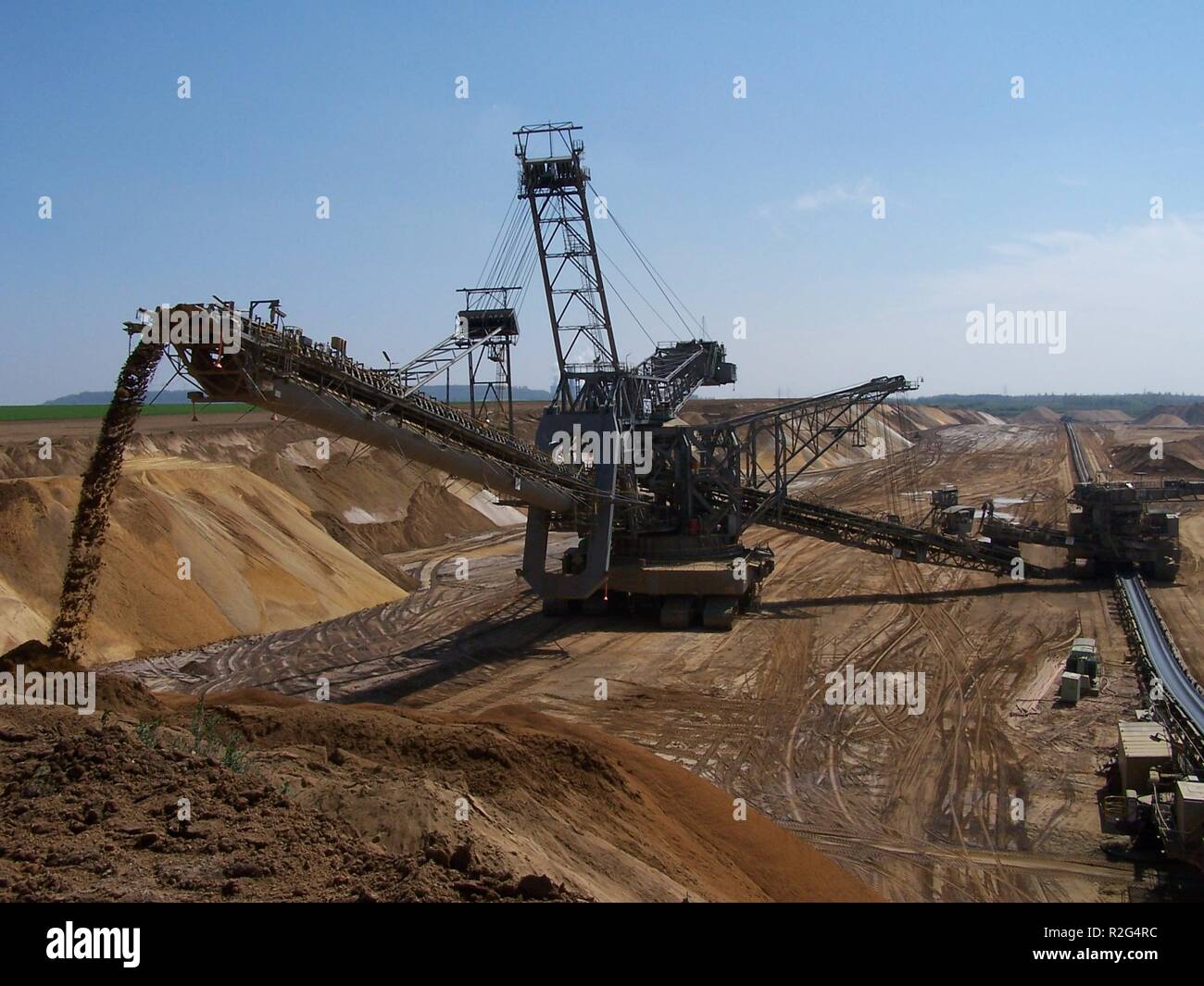 Coal stacker hi-res stock photography and images - Alamy