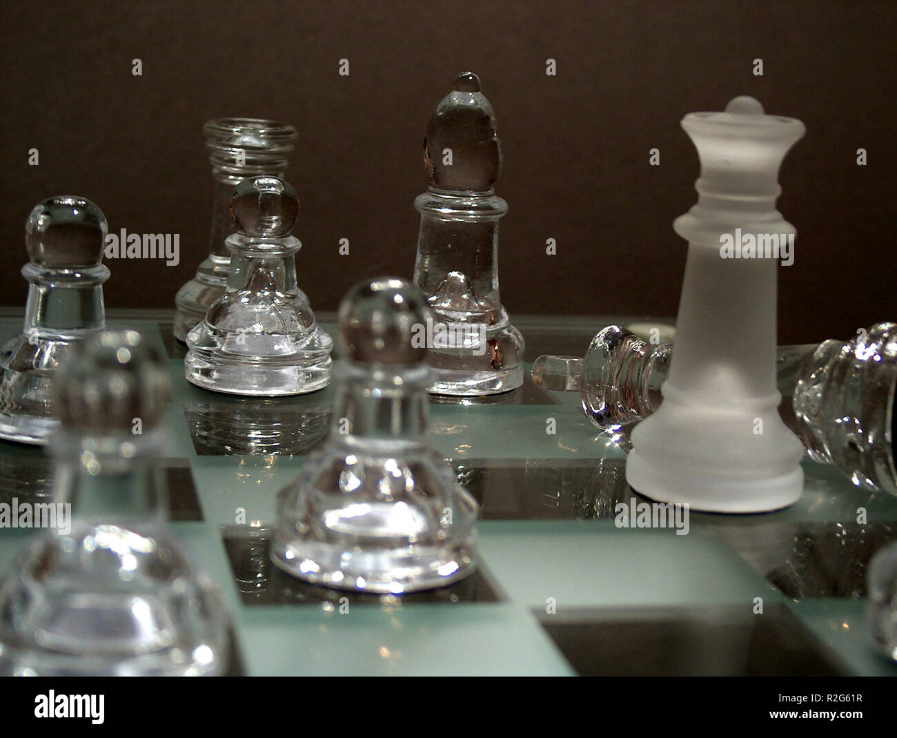 glass chess - checkmate Stock Photo - Alamy