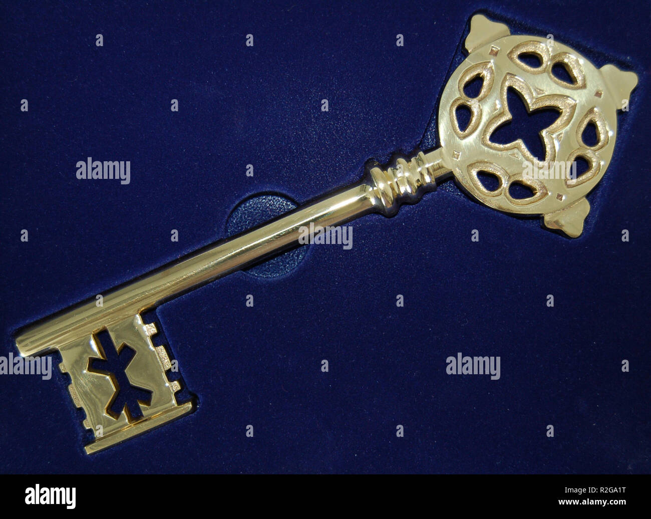 key to happiness Stock Photo - Alamy