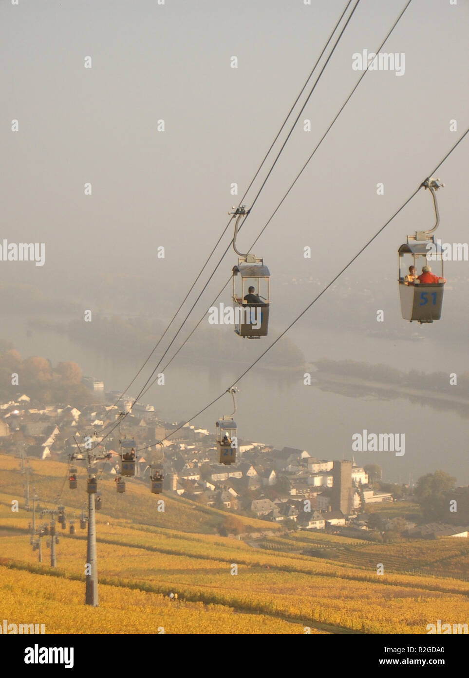 Seilbahn kabinen hi-res stock photography and images - Alamy