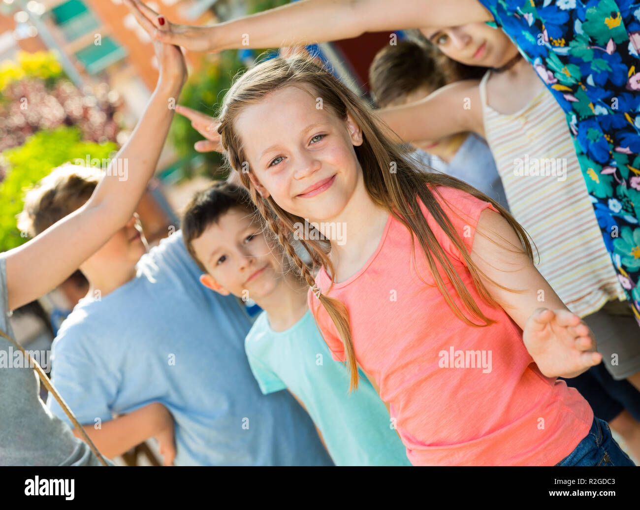 Two kids hanging out playing hi-res stock photography and images - Alamy