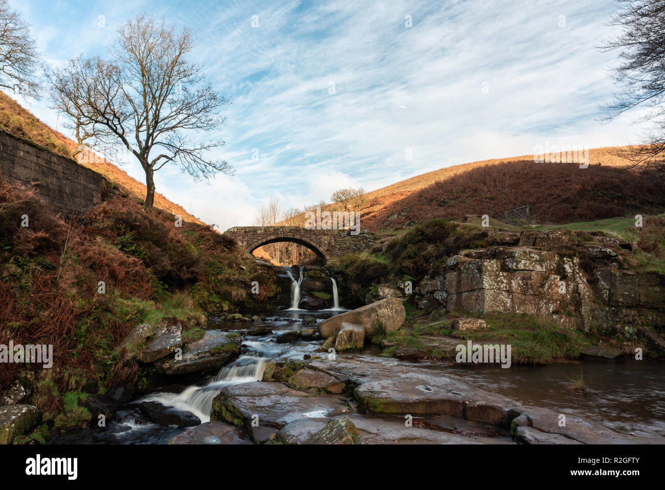 Three shire stone hi-res stock photography and images - Alamy
