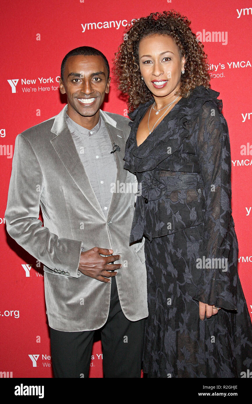 NEW YORK - OCTOBER 26: Marcus Samuelson and actress Tamara Tunie attend ...