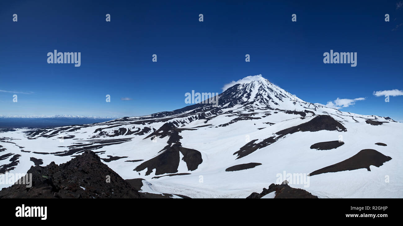 Koryaksky hi-res stock photography and images - Alamy