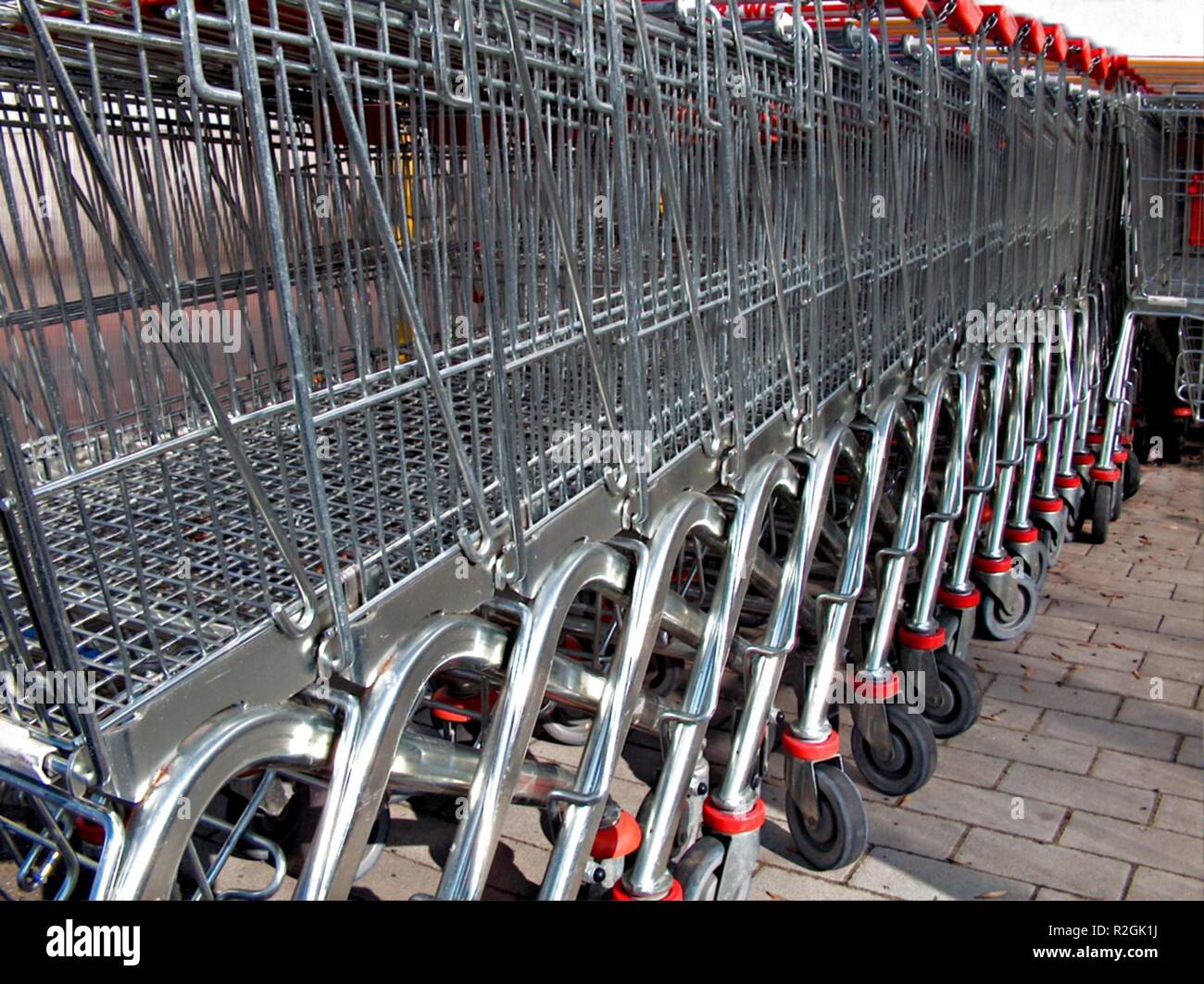 shopping cart perspectives 1 Stock Photo - Alamy