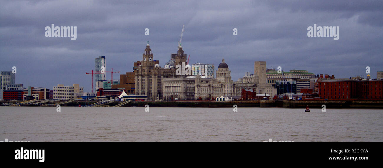 Beatles crossing liverpool hi-res stock photography and images - Alamy