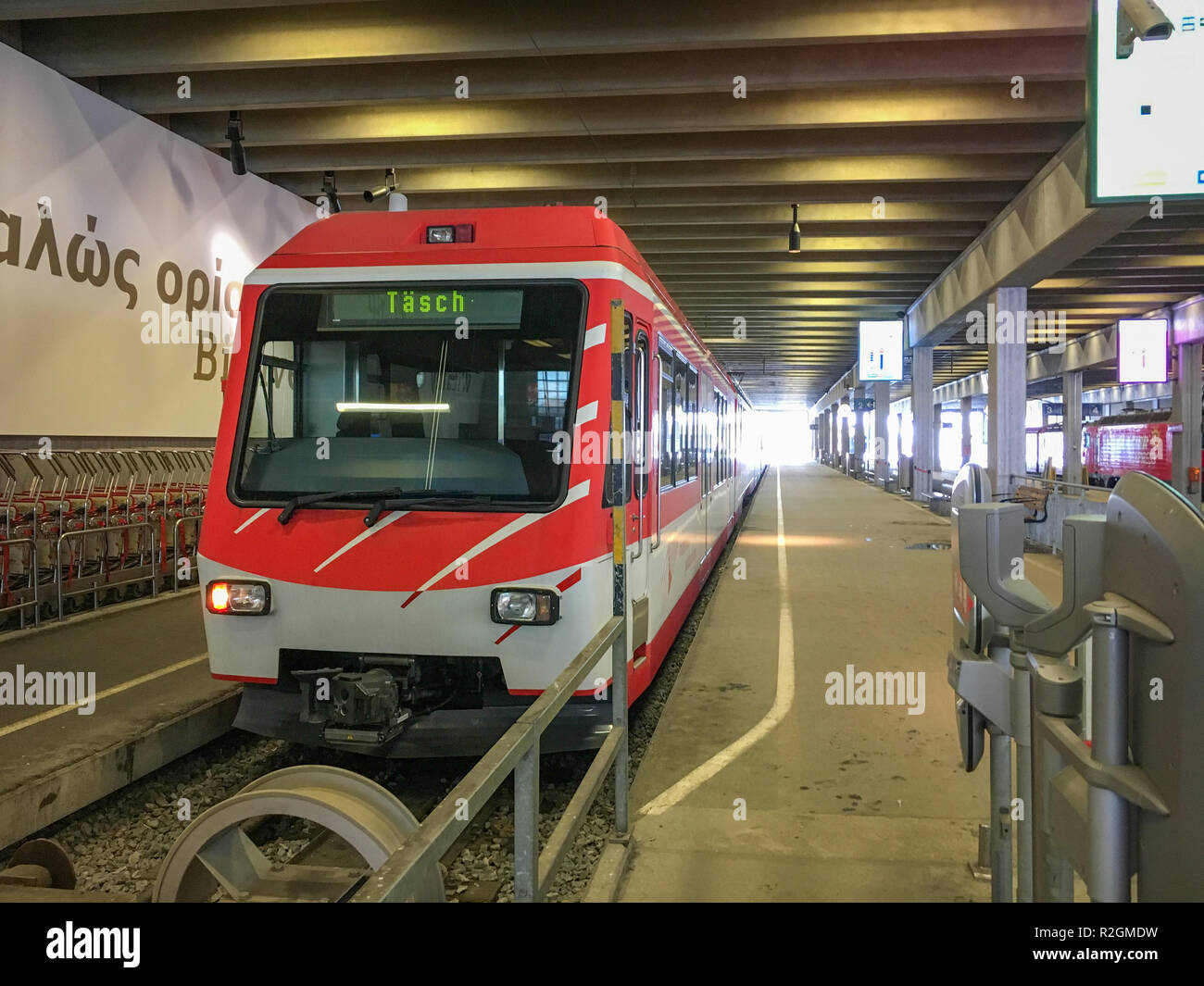 Zermatt train station hi-res stock photography and images - Alamy