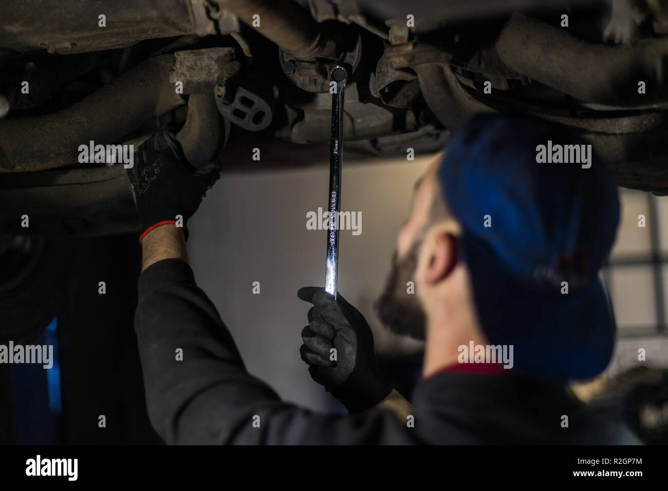 Weapon maintenance and repair hi-res stock photography and images - Alamy