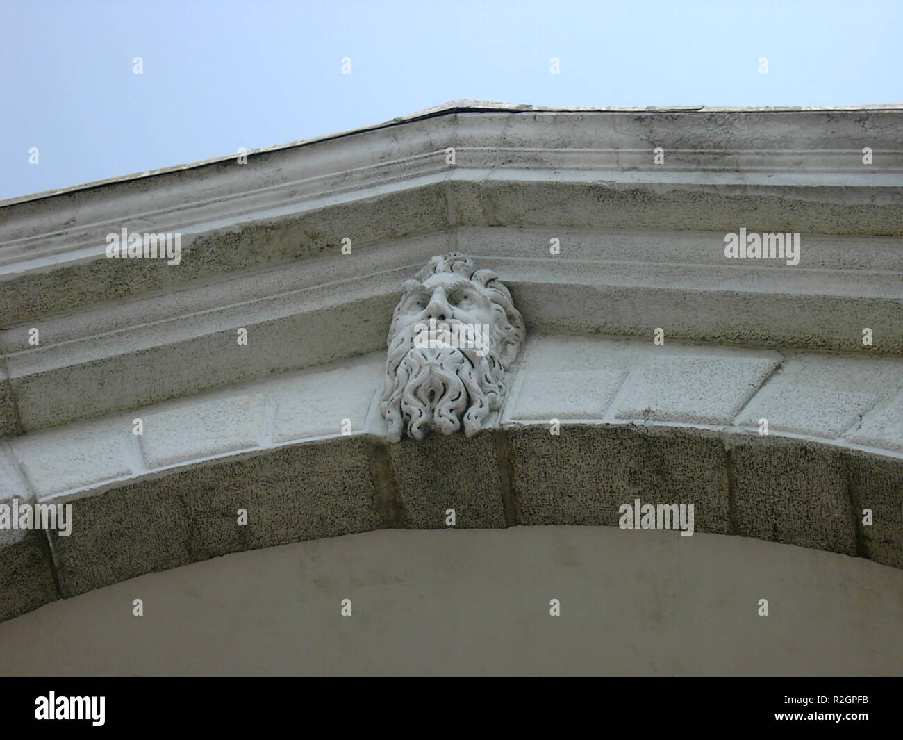Bridge guard hi-res stock photography and images - Alamy