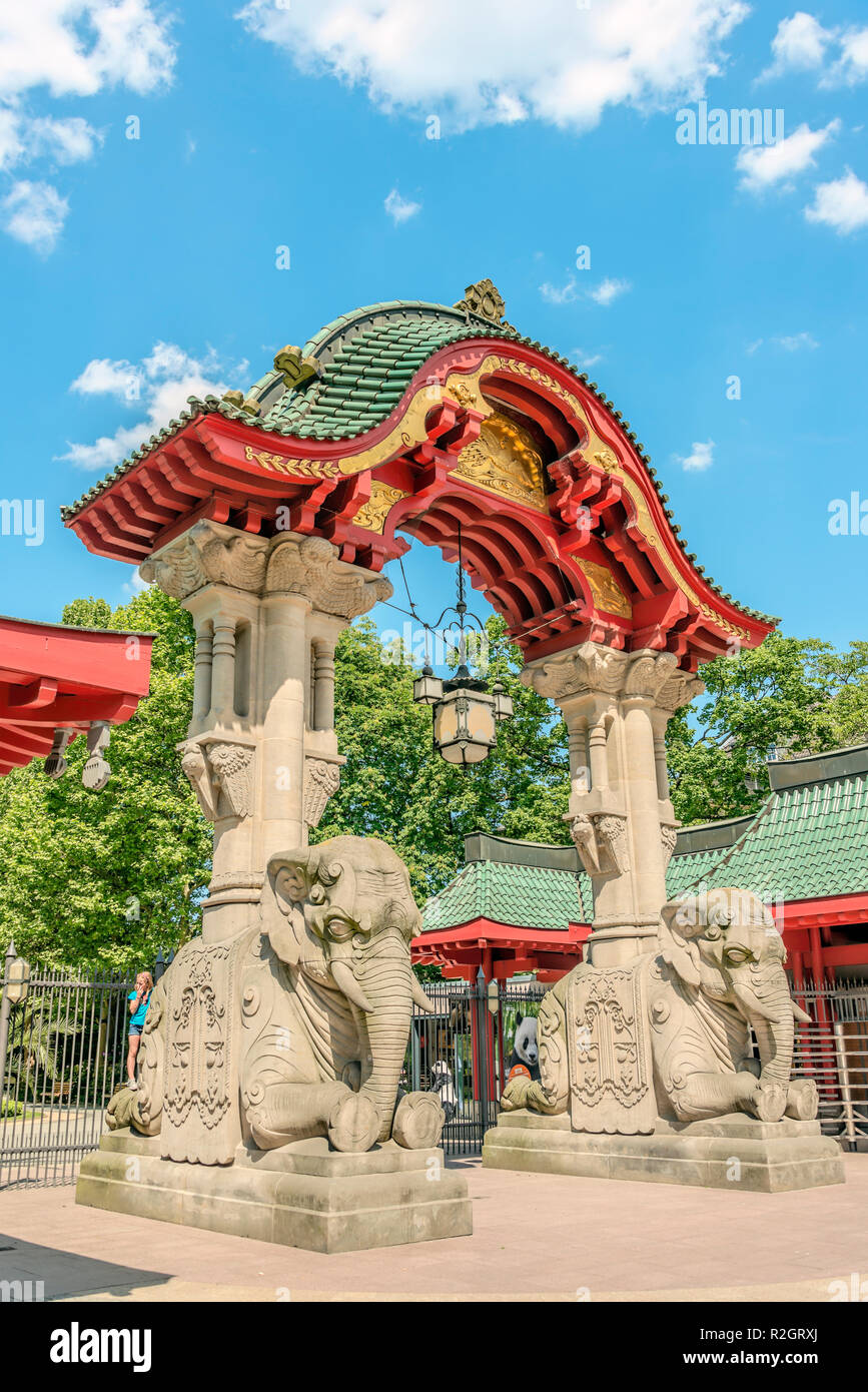 Elephant gate berlin zoo berlin hi-res stock photography and images - Alamy