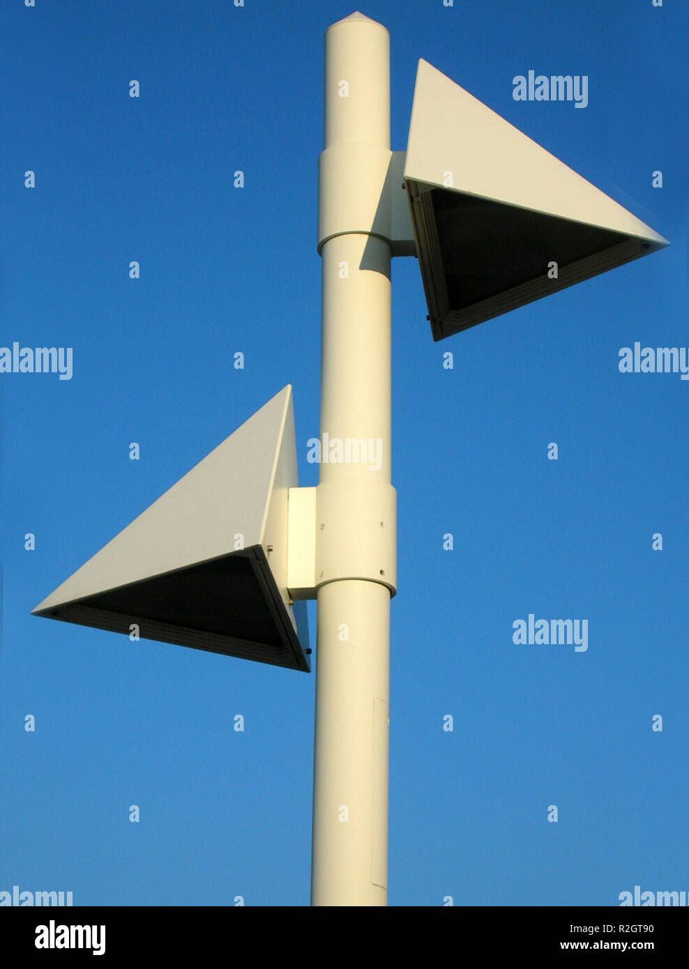 modern street lighting Stock Photo - Alamy