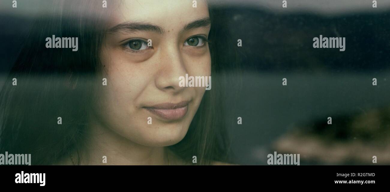 Araf Somewhere in Between Year : 2012 Turkey / France / Germany ...