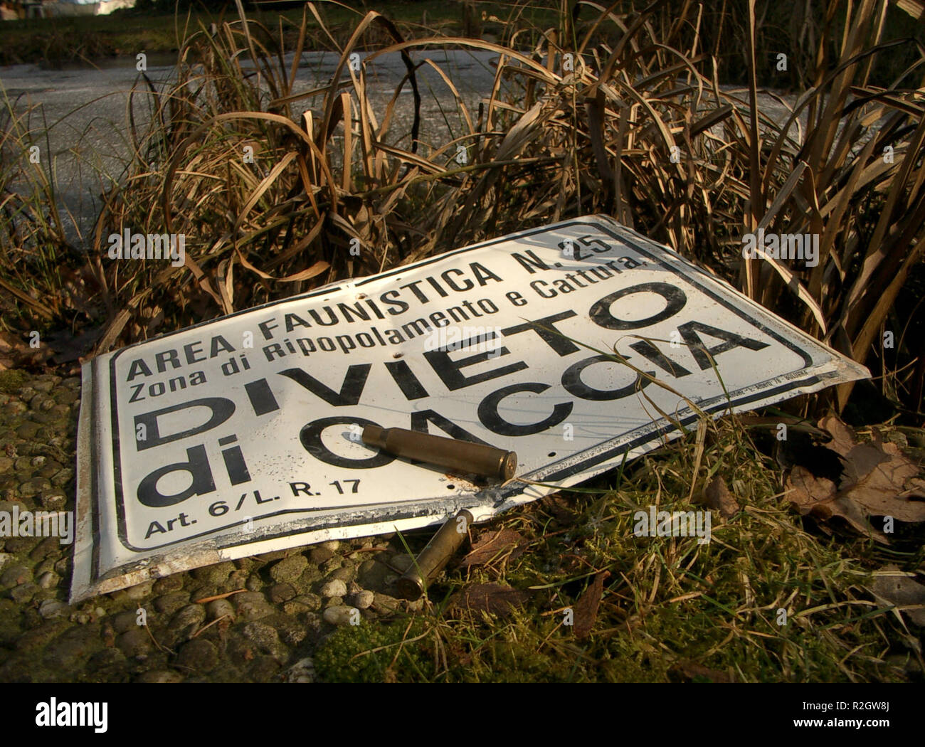 Ban hunting hi-res stock photography and images - Alamy