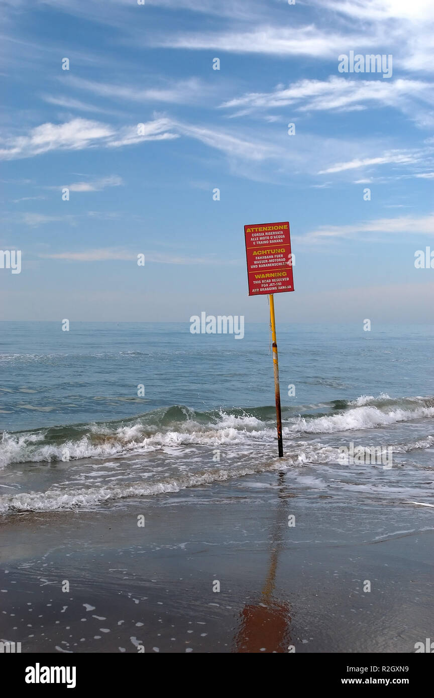 Hint board hi-res stock photography and images - Alamy