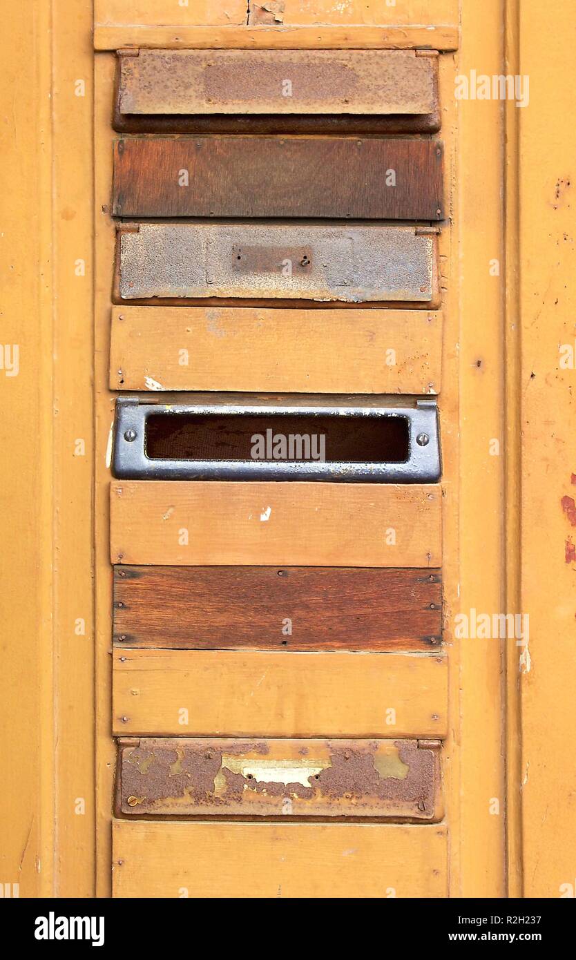 Briefschlitz hi-res stock photography and images - Alamy