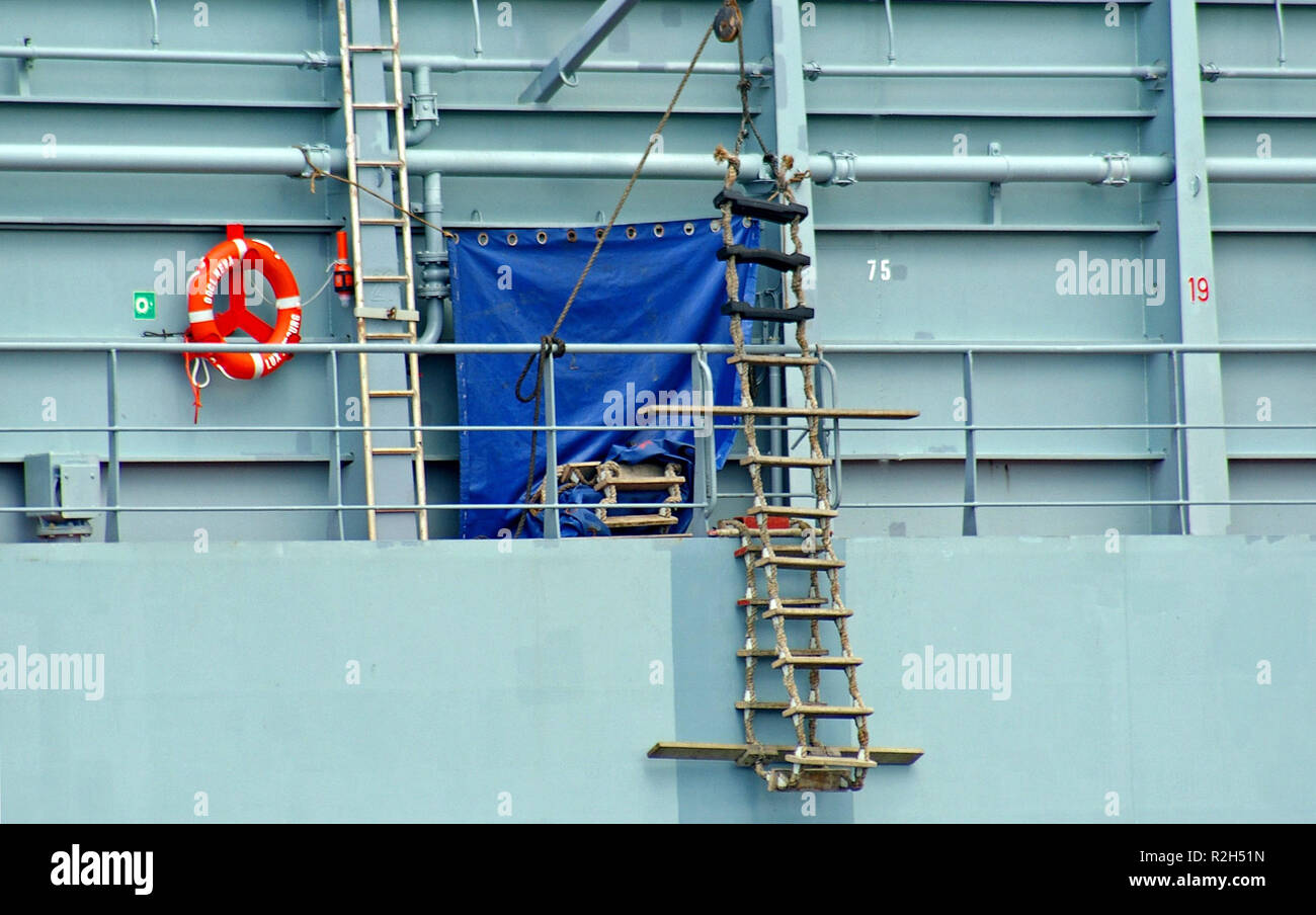 Emergency rope ladder hi-res stock photography and images - Alamy