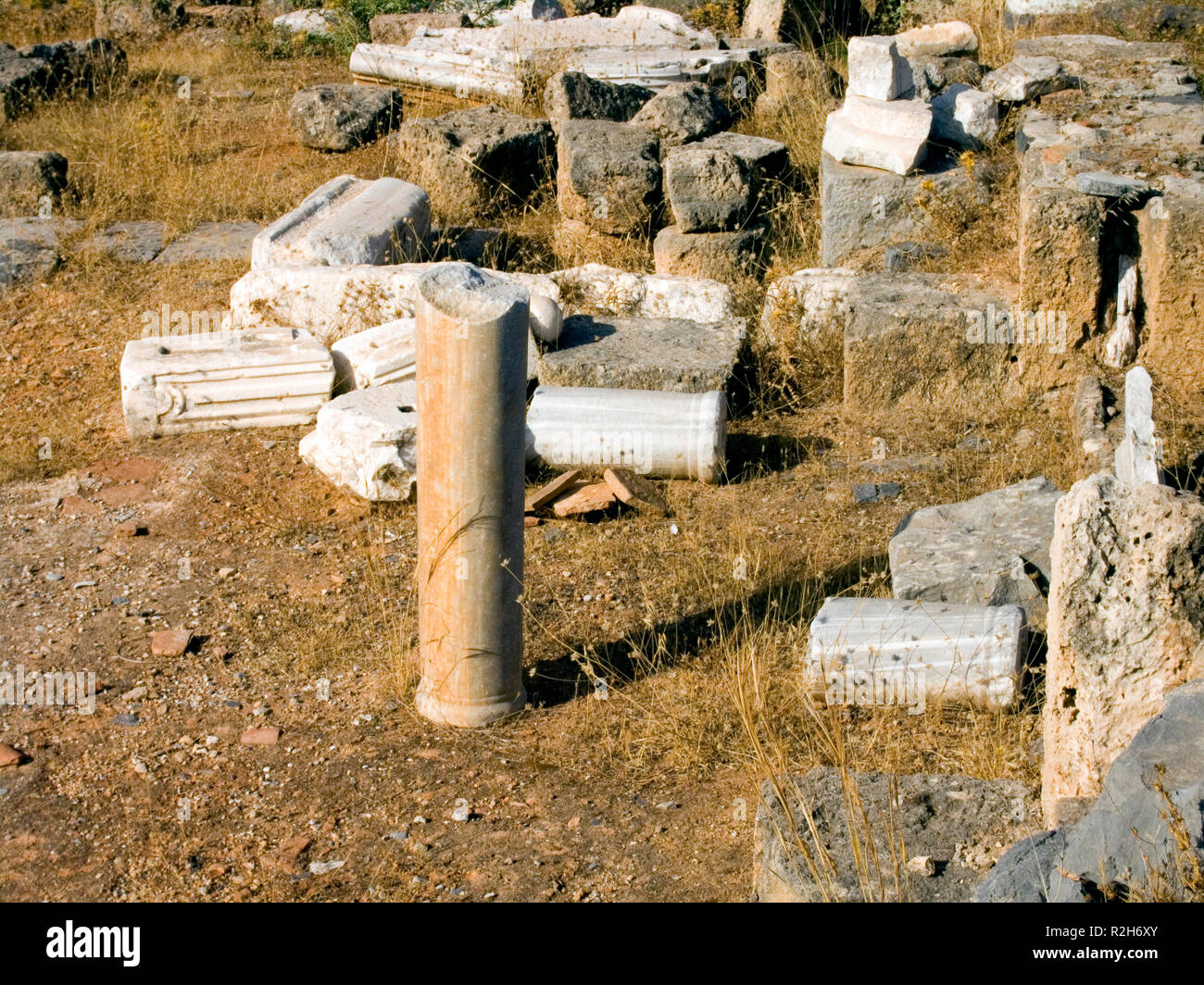 Byzantine ruins hi-res stock photography and images - Alamy