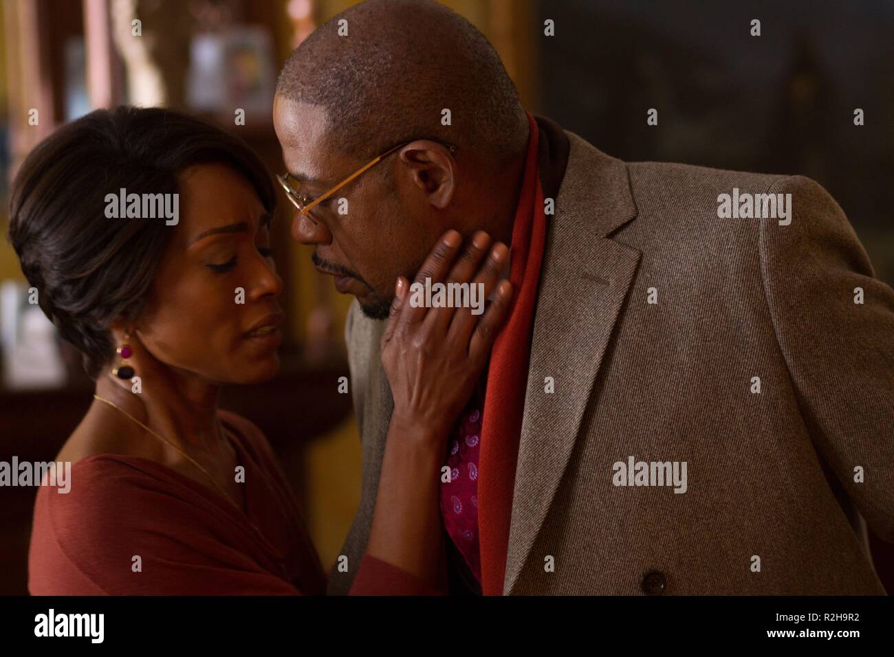 Angela bassett forest whitaker angela hi-res stock photography and ...