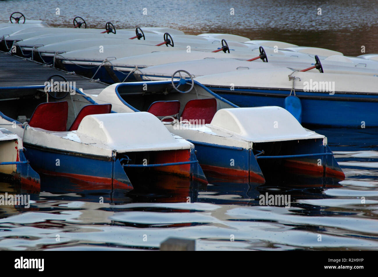 Tretbootverleih hi-res stock photography and images - Alamy