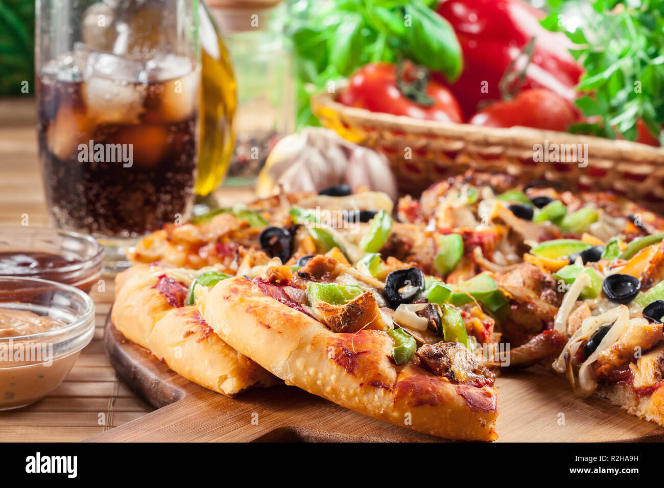 Pizza and cola hi-res stock photography and images - Alamy