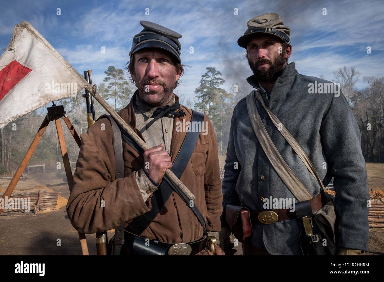 Confederate soldier and flag hi-res stock photography and images - Alamy