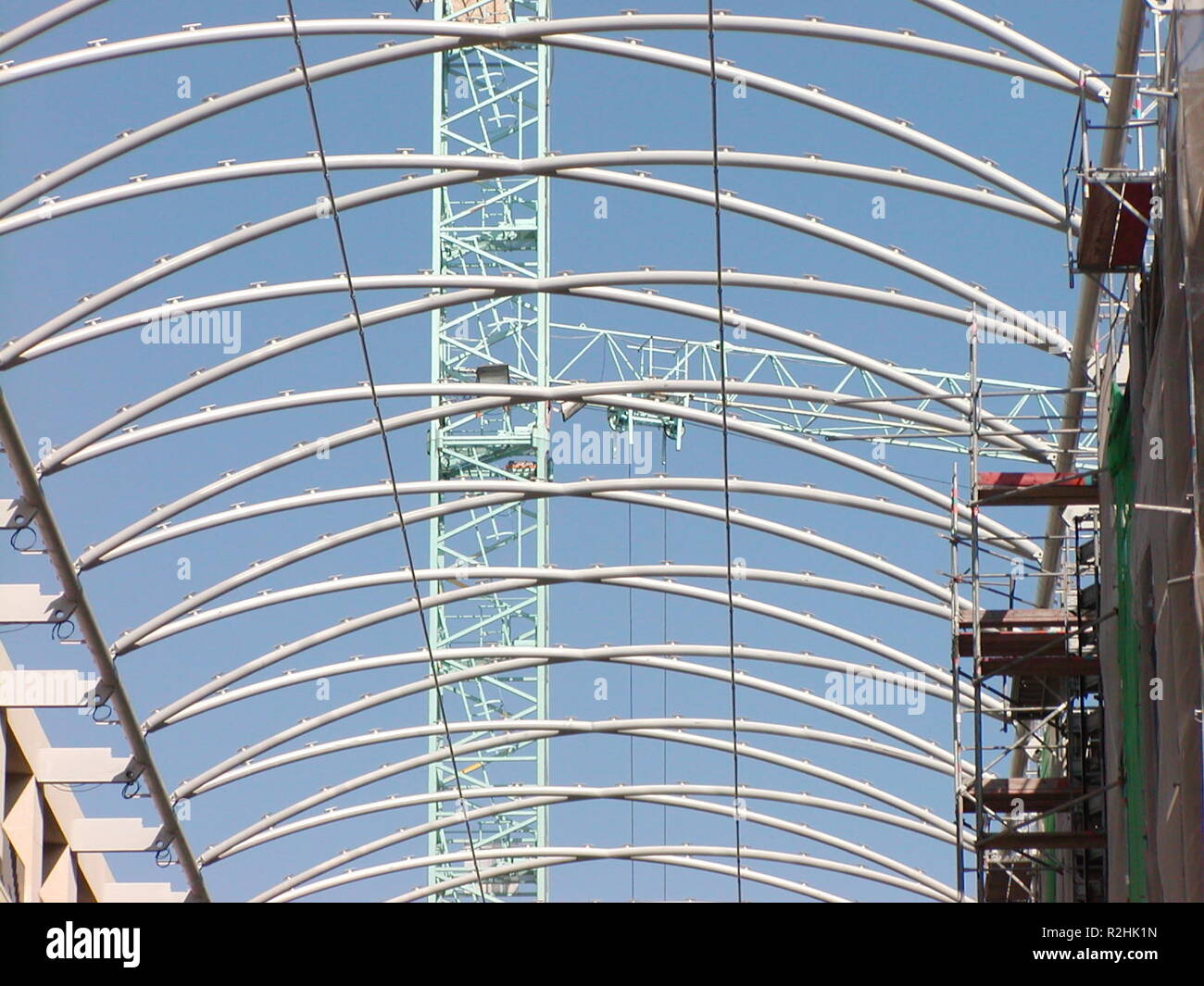 Grating crane hi-res stock photography and images - Alamy