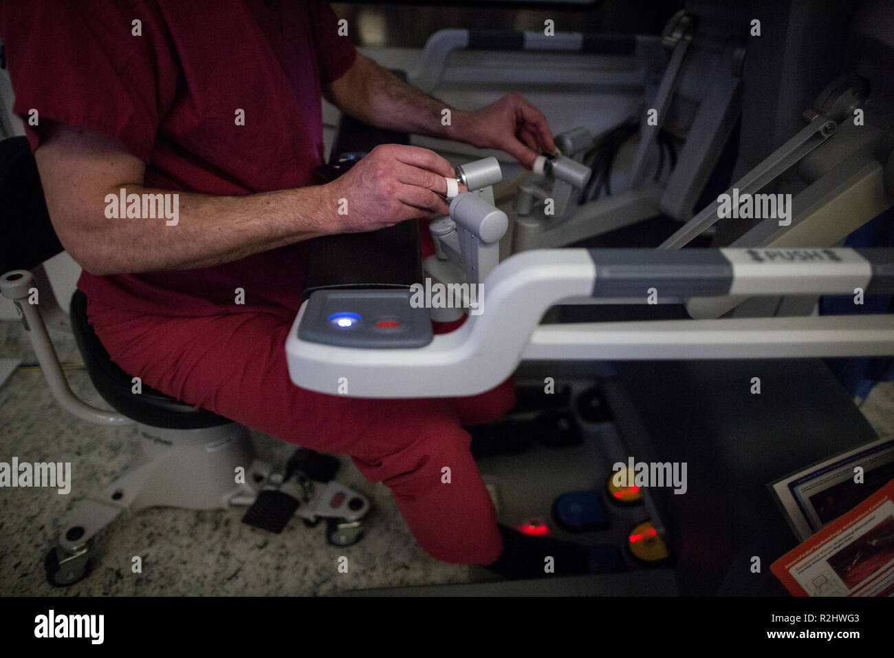 Robotic surgeon da Vinci Xi robot operating a surgical procedure of ...