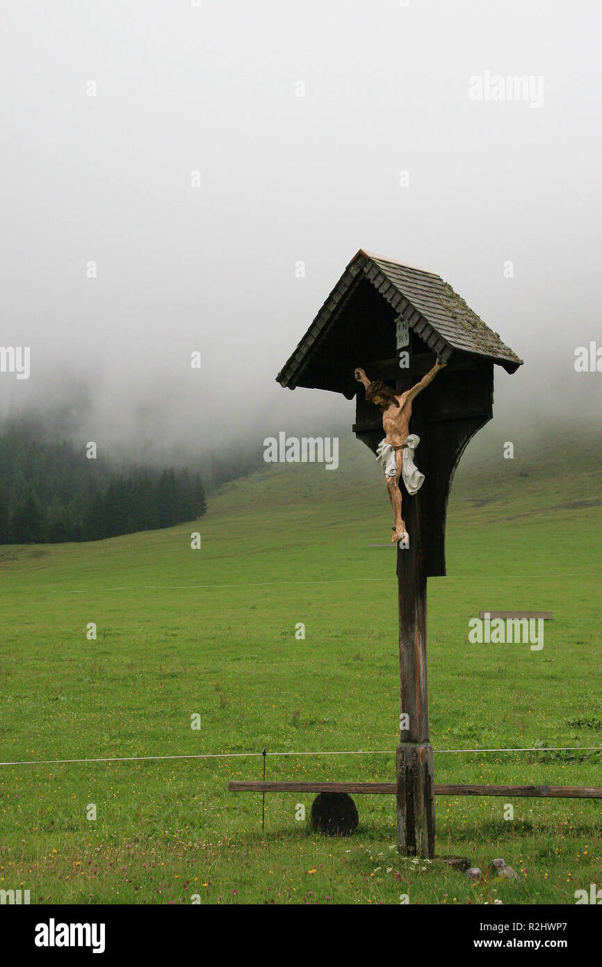cross in rain Stock Photo - Alamy