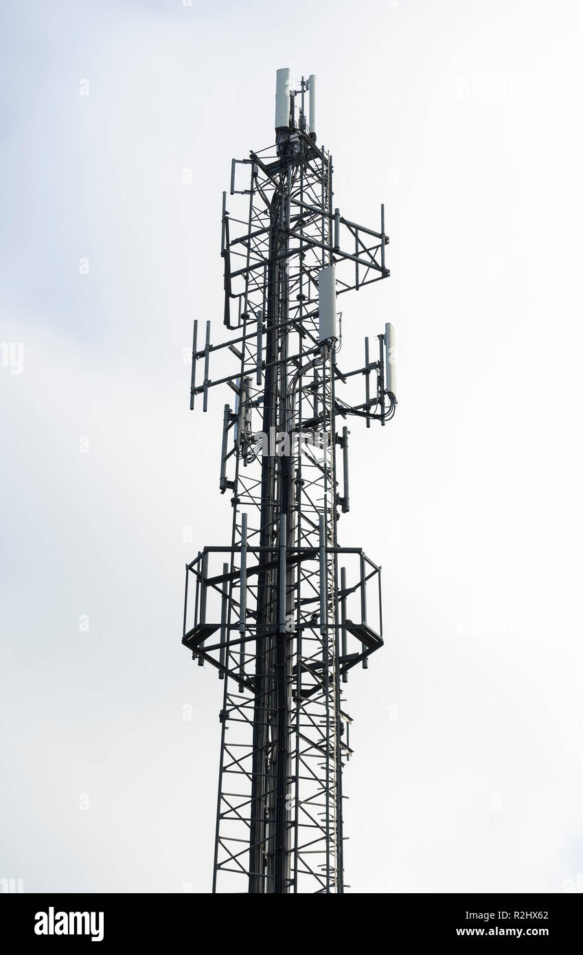 Mobile radio mast hi-res stock photography and images - Alamy