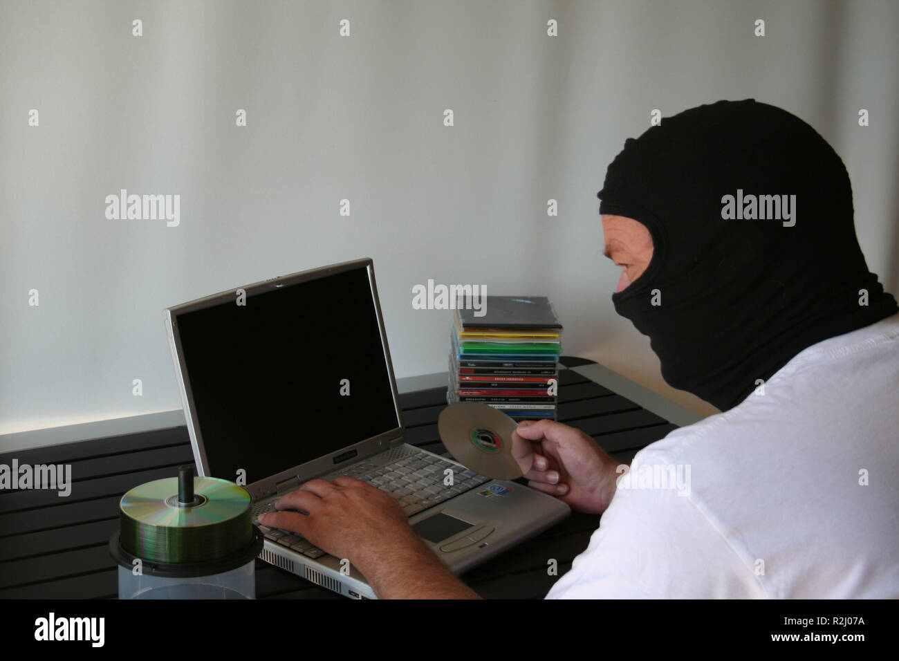 Pirated cds hi-res stock photography and images - Alamy