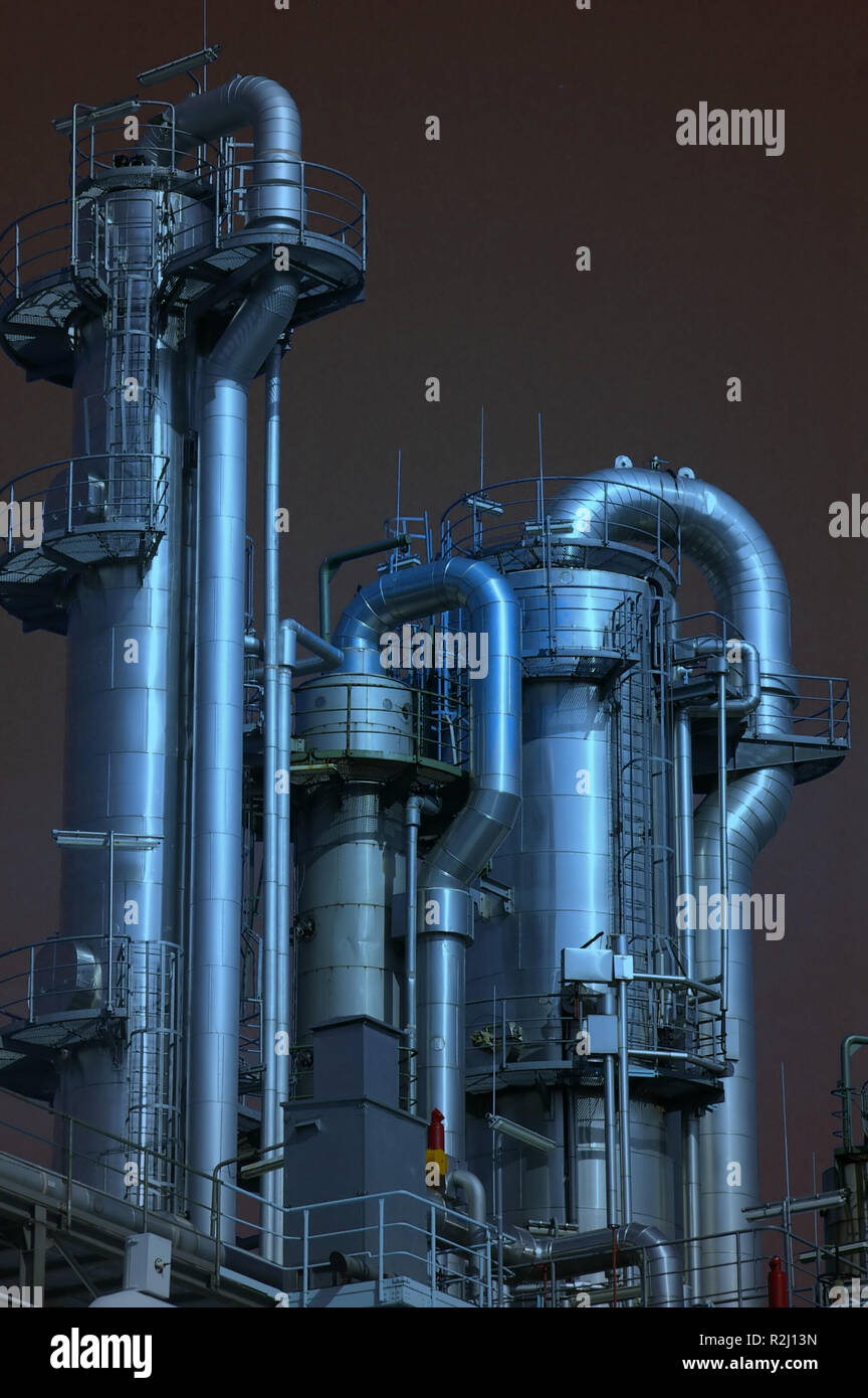 Distillation chemistry hi-res stock photography and images - Alamy