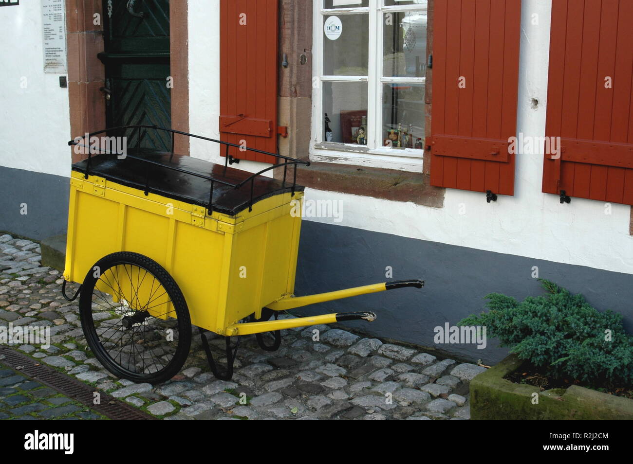 Karre hi-res stock photography and images - Alamy