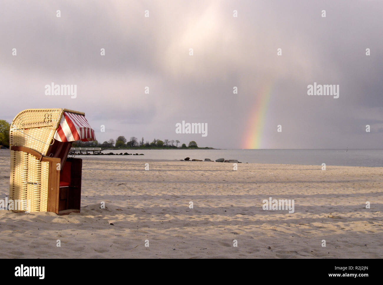Tree shadows rainbow light hi-res stock photography and images - Alamy