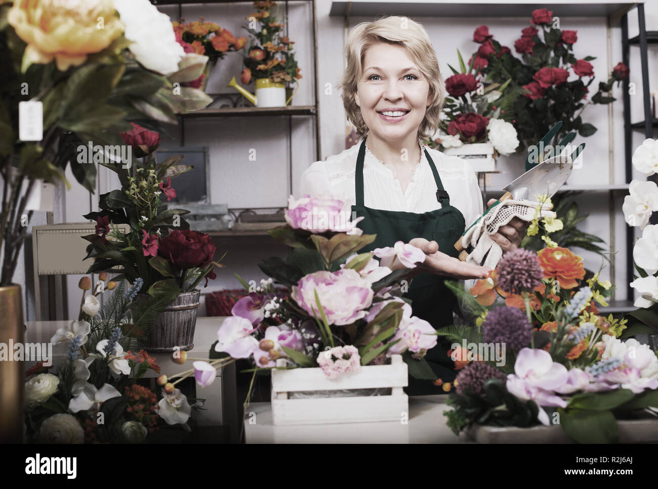 Woman selecting flower bouquet hi-res stock photography and images - Alamy