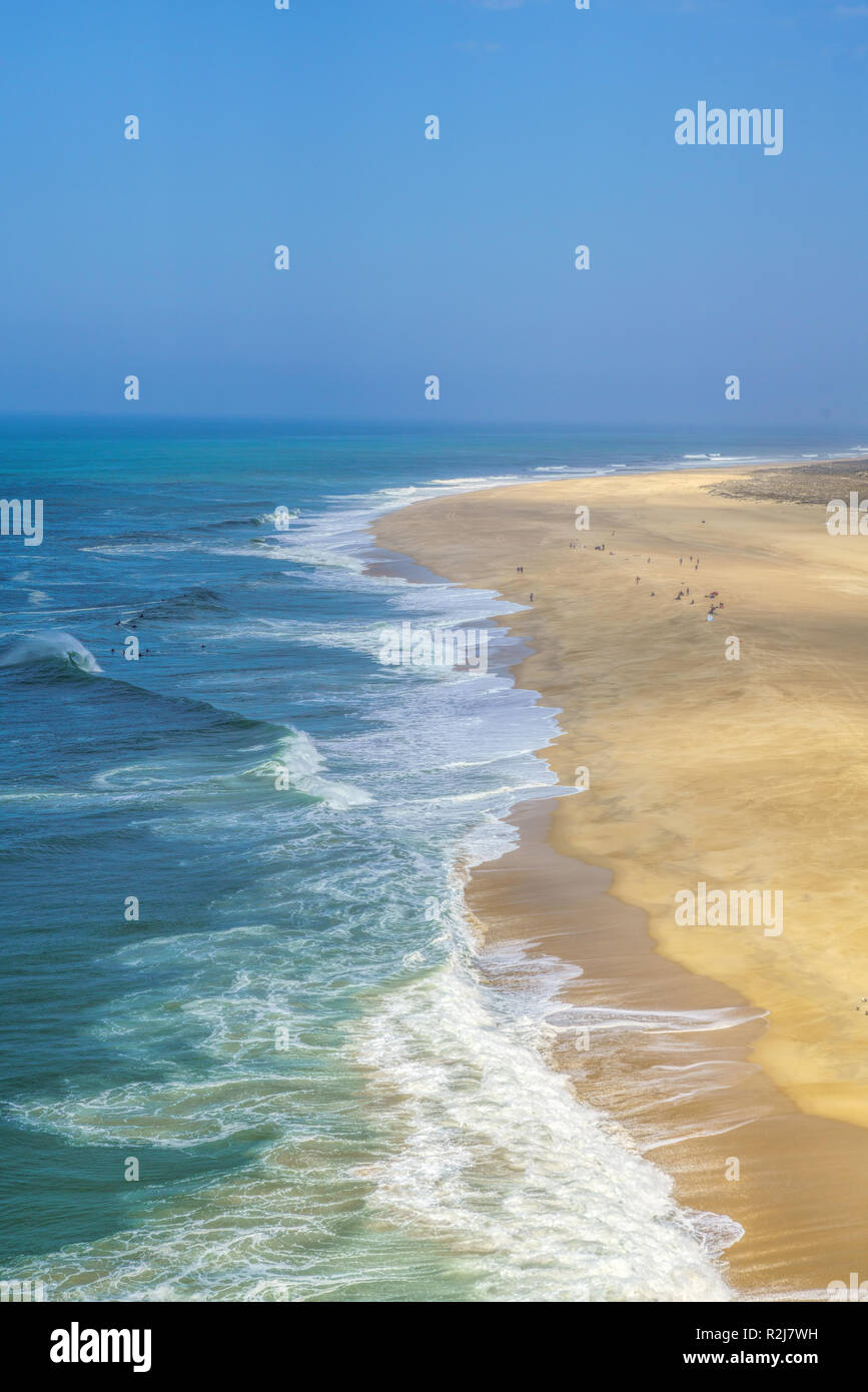 Nazare portugal wave hi-res stock photography and images - Alamy